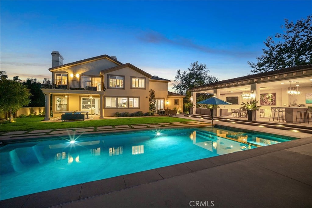 Magnificent Calabasas Pool Estate - Calabasas Realtor