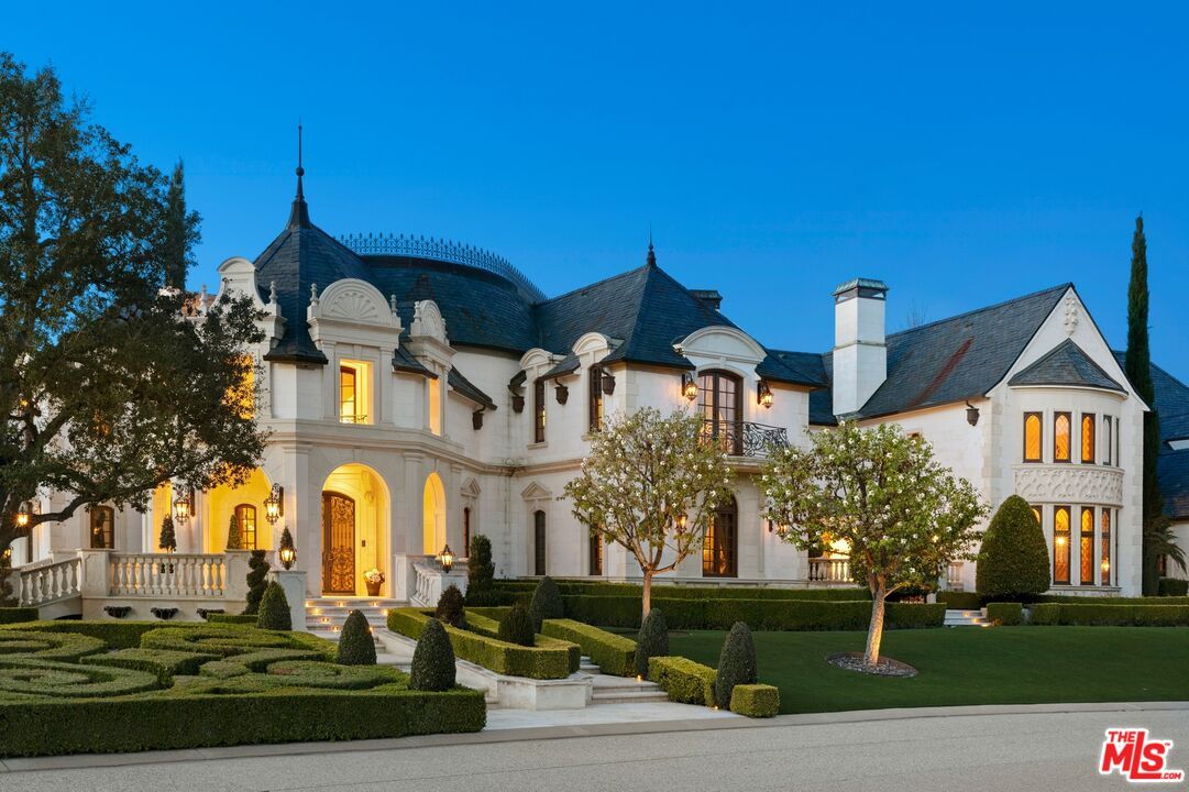 Calabasas Architectural Masterpiece - Calabasas Realtor